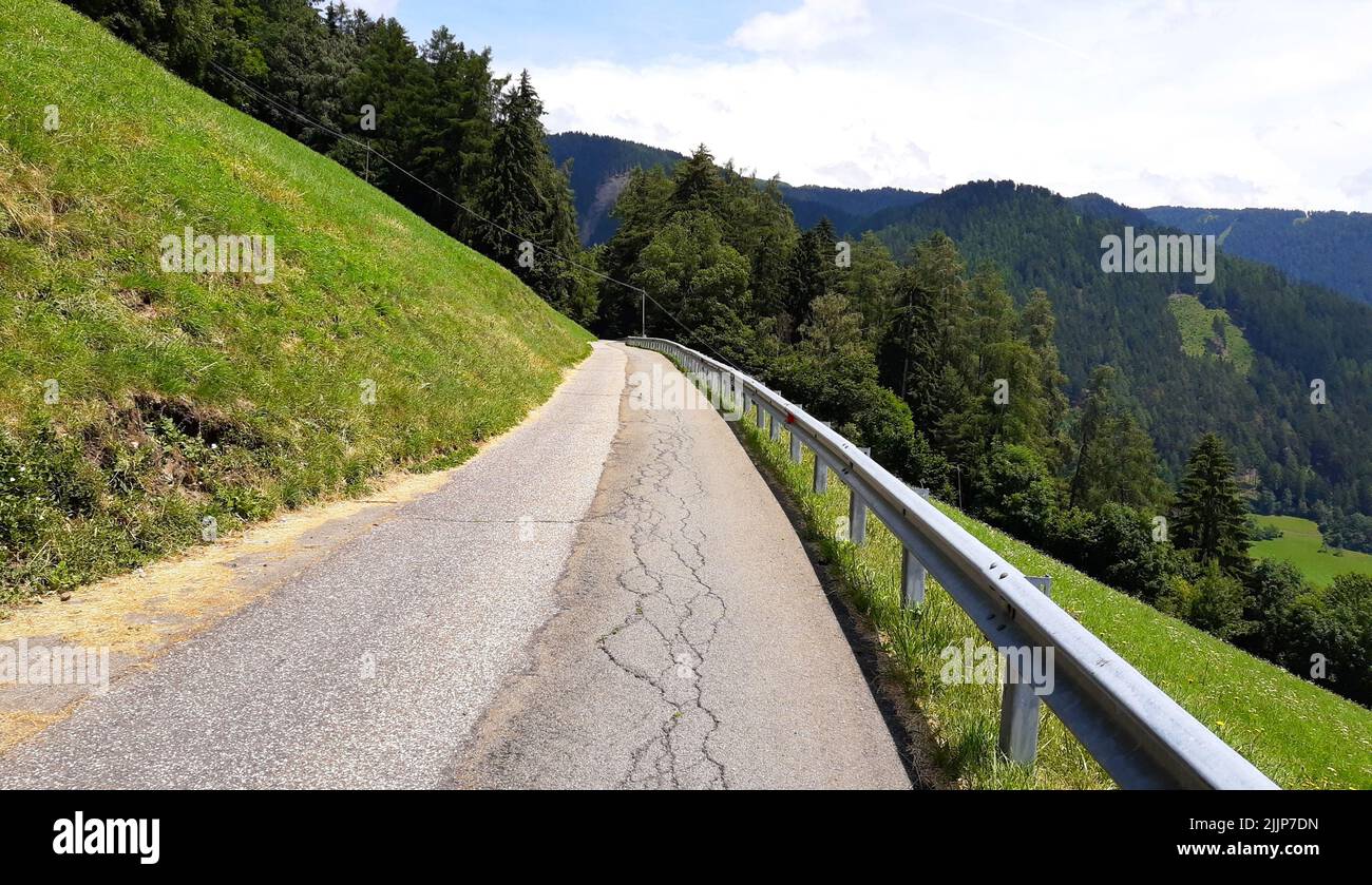 High hills hi-res stock photography and images - Alamy