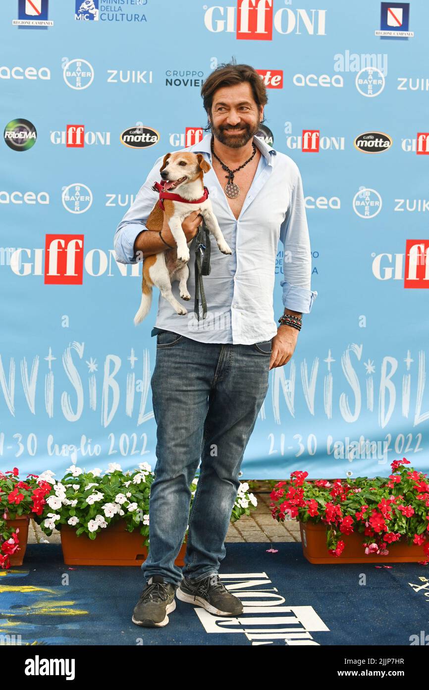 Italian actor dinner hi-res stock photography and images - Alamy