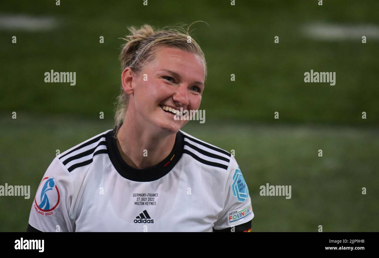 Alexandra popp july stadium mk hi-res stock photography and images - Alamy