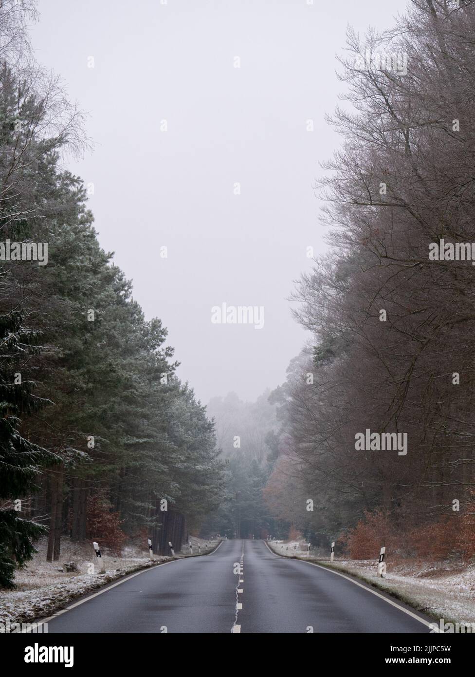 Mornin mist hi-res stock photography and images - Alamy