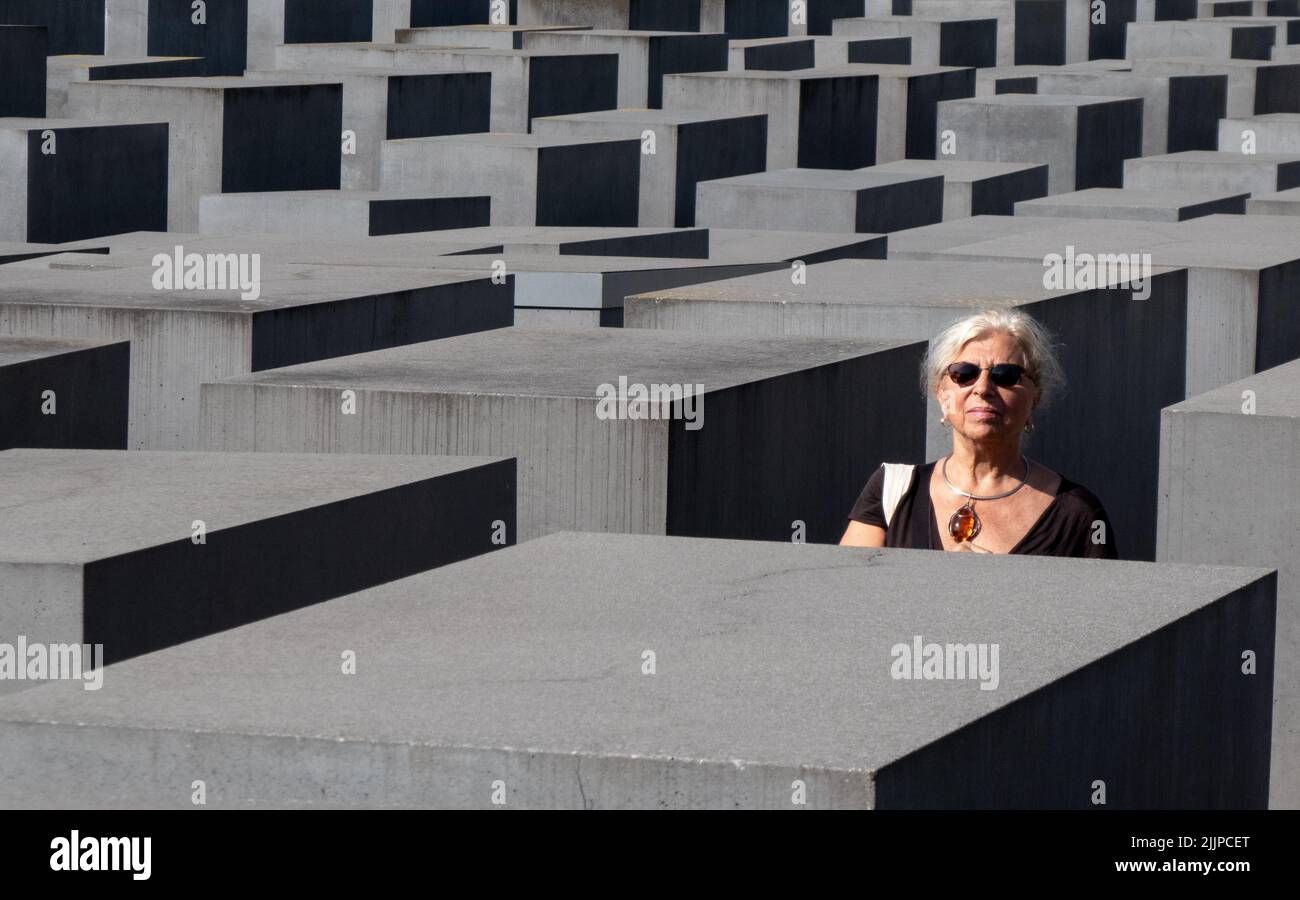 Female victims hi-res stock photography and images - Alamy