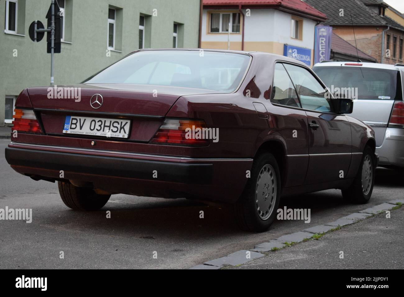 Mercedes benz parked in hi-res stock photography and images - Alamy