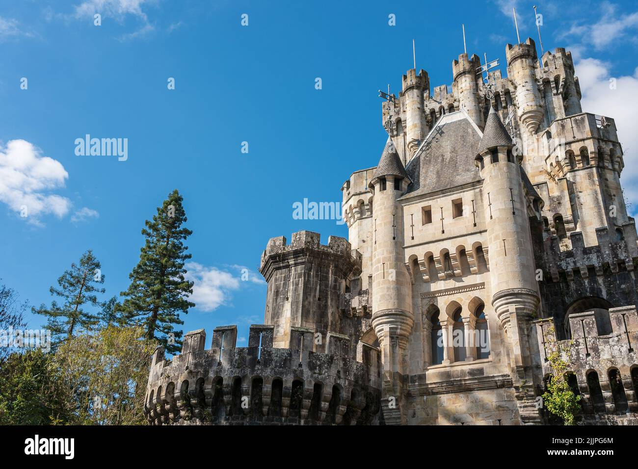 Butrón castle hi-res stock photography and images - Alamy