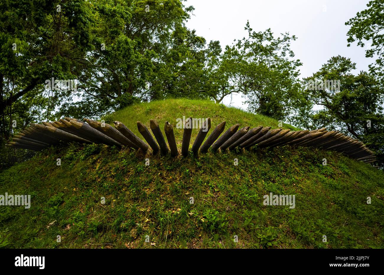 Revolutionary war redoubt 10 yorktown hi-res stock photography and ...