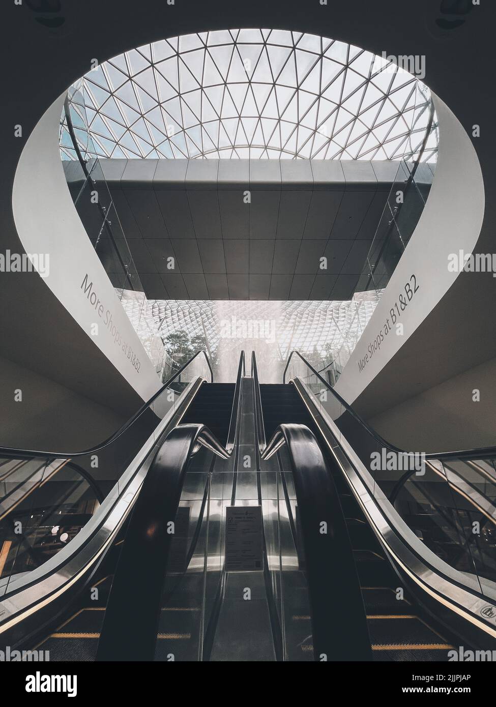Interior shot singapore changi hi-res stock photography and images - Alamy