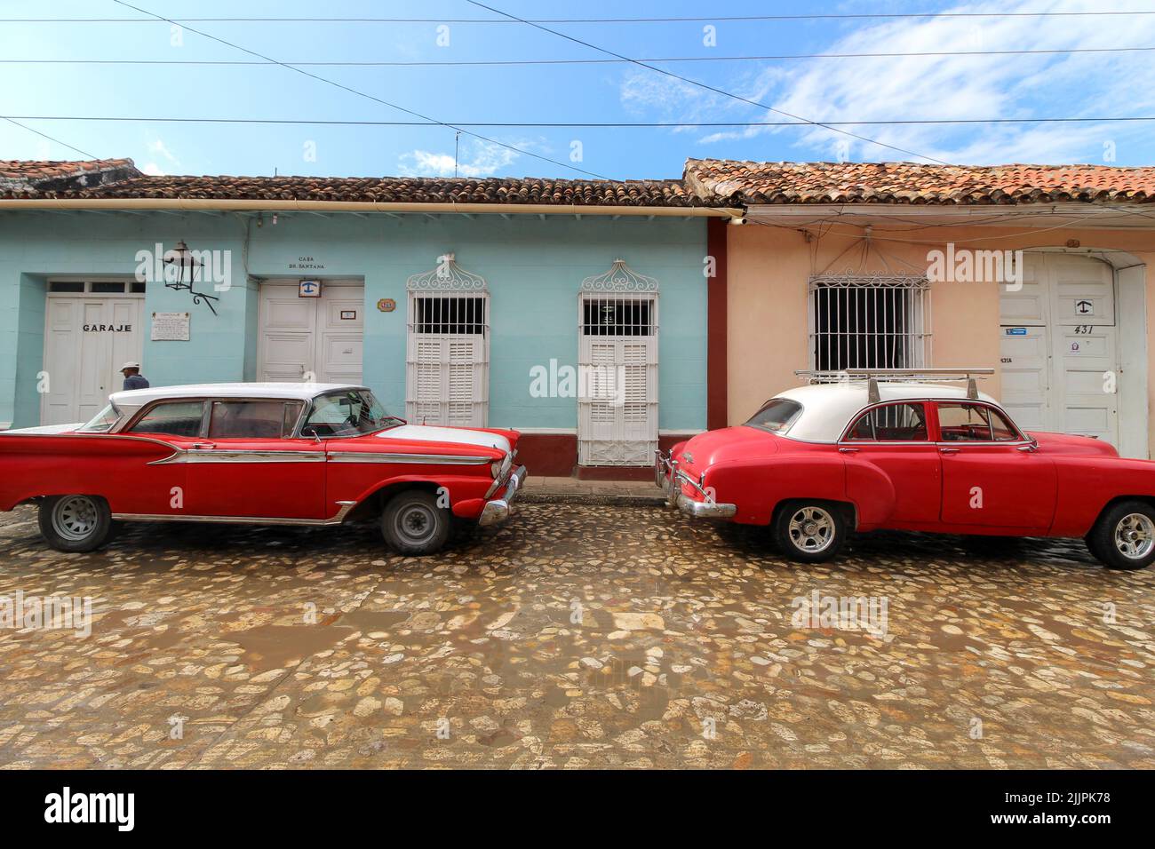 View cars traditional colonial hi-res stock photography and images - Alamy