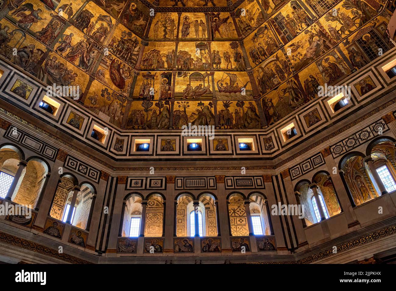 Florence cathedral dome inside hi-res stock photography and images - Alamy