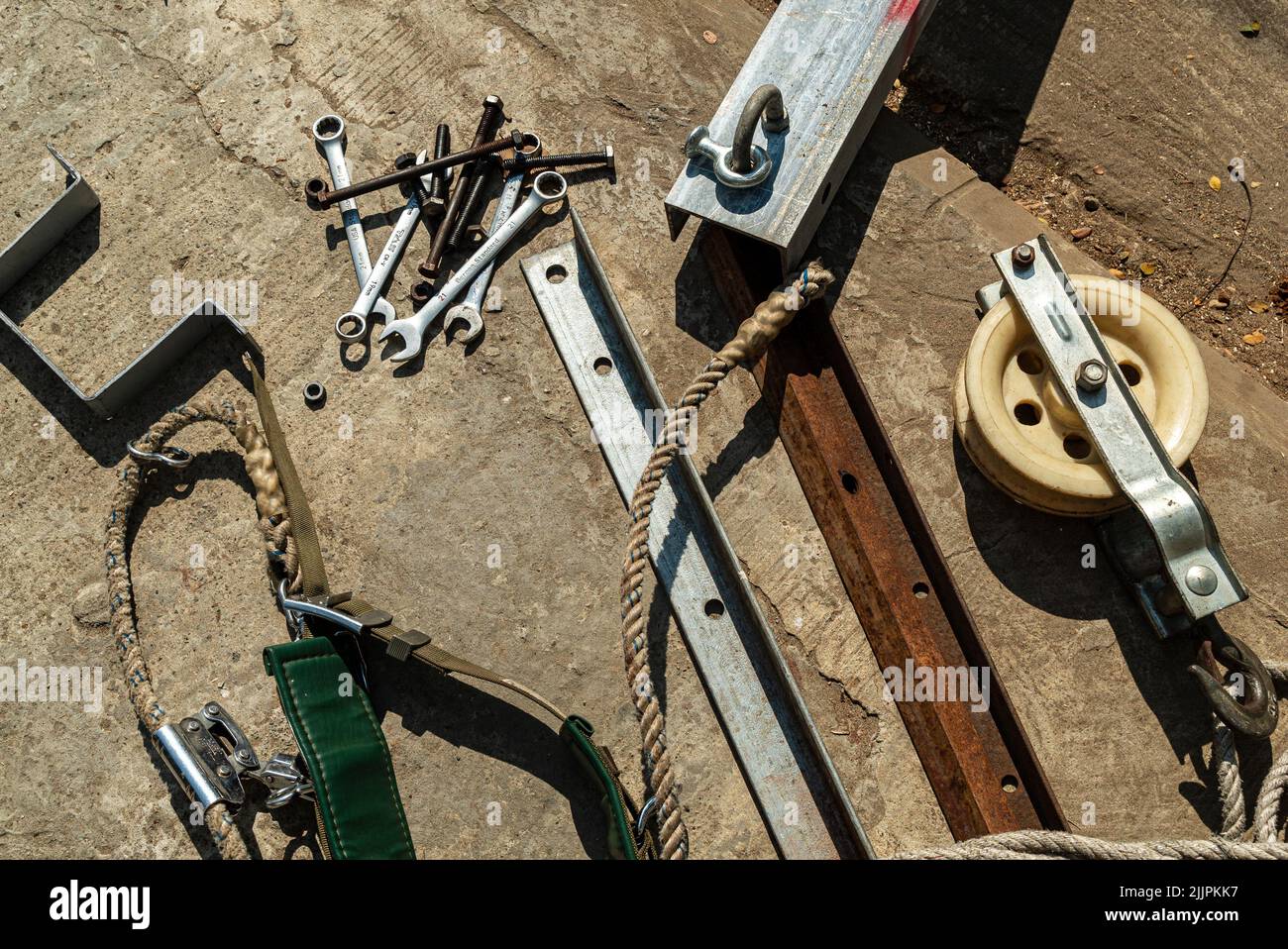 Construction building yangon myanmar hi-res stock photography and ...