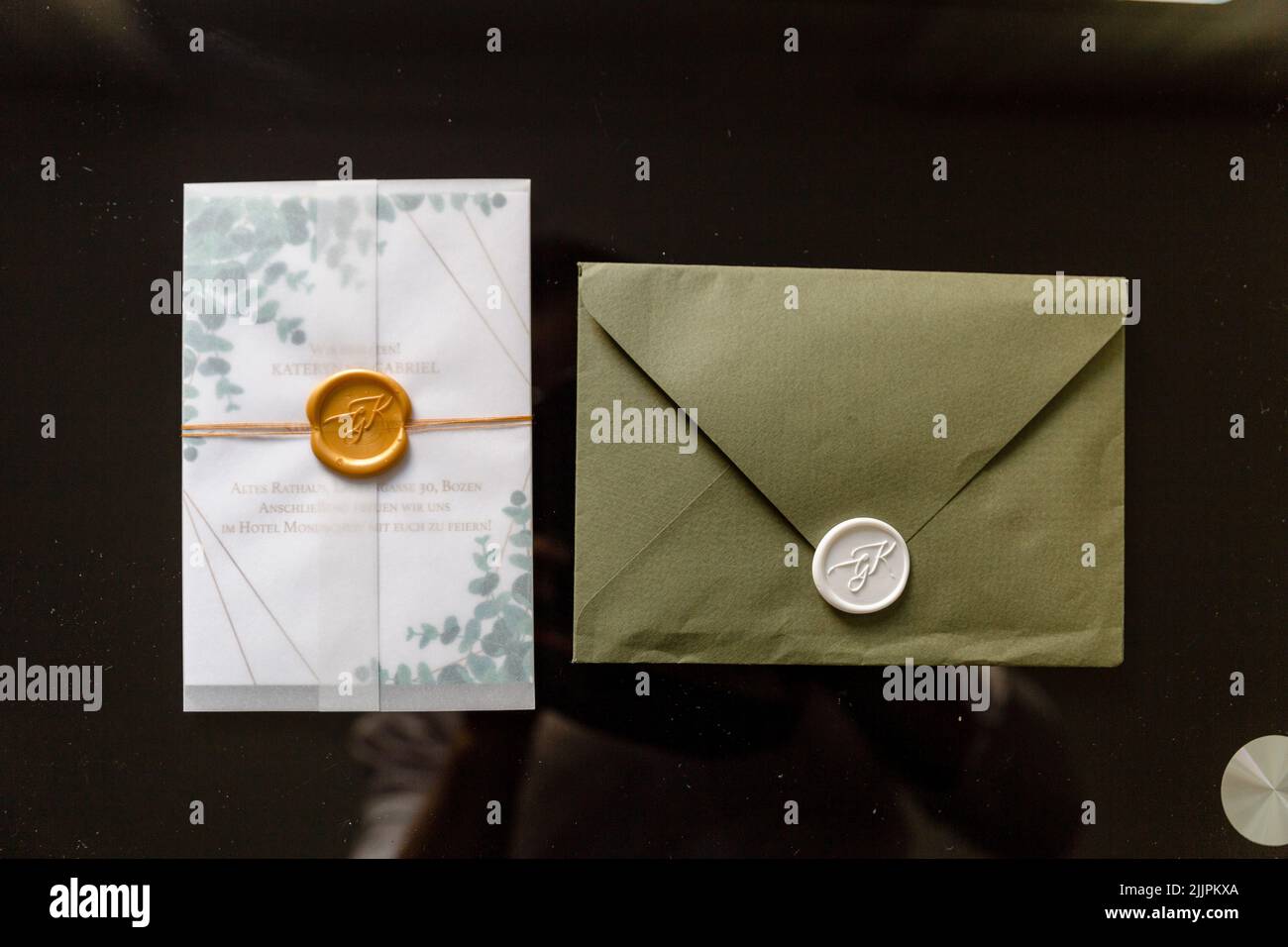 Wedding invitation marriage hi-res stock photography and images - Alamy