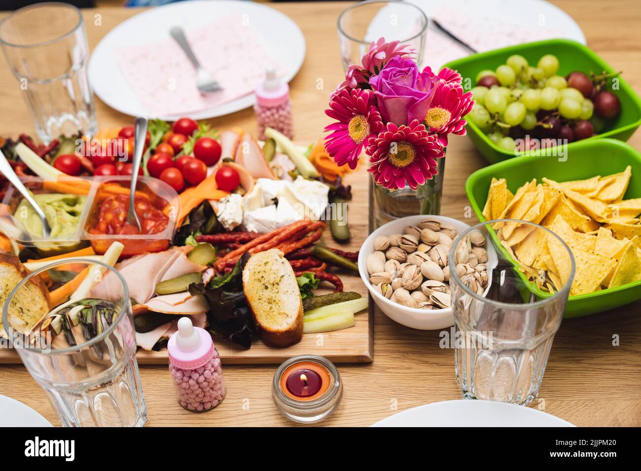 Baby shower table hi-res stock photography and images - Alamy