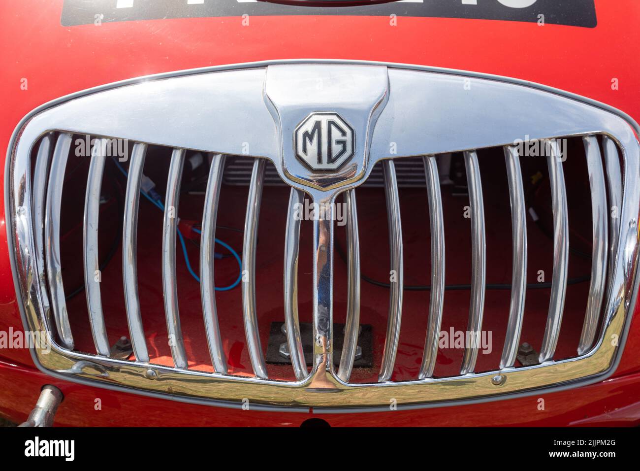 Mg grill hi-res stock photography and images - Alamy