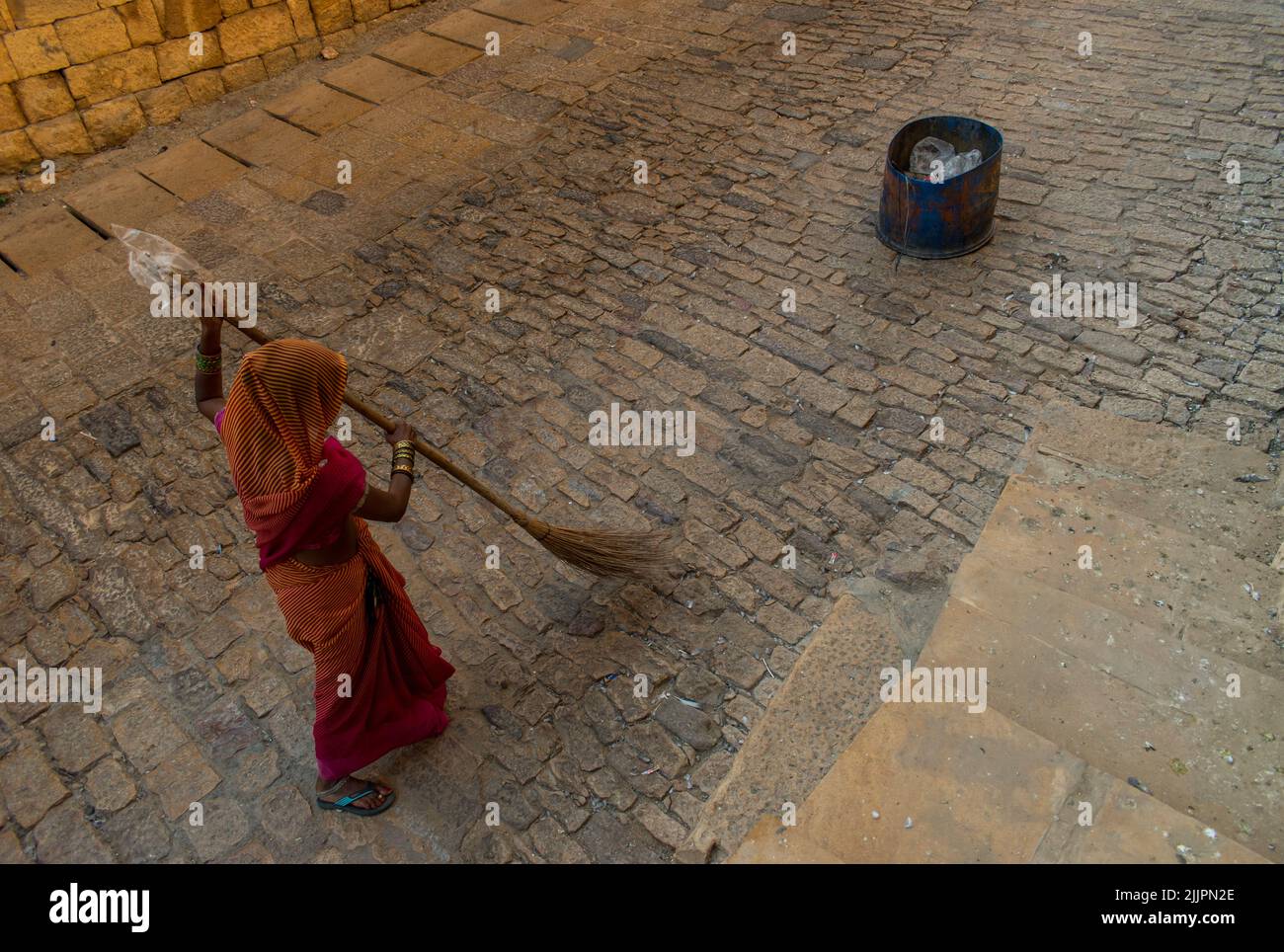 African american cleaning hi-res stock photography and images - Alamy