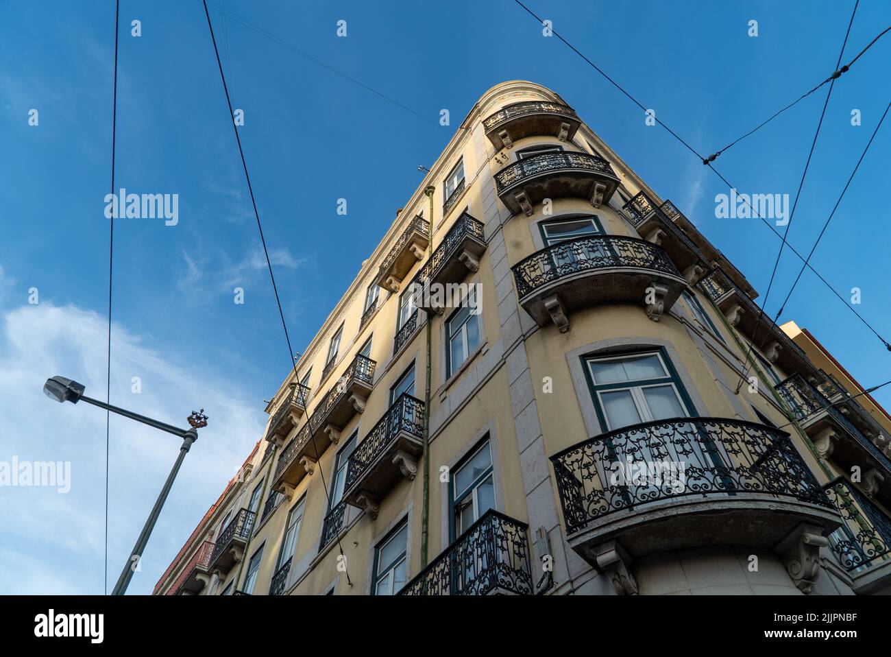 Horizontal angle of view hi-res stock photography and images - Alamy