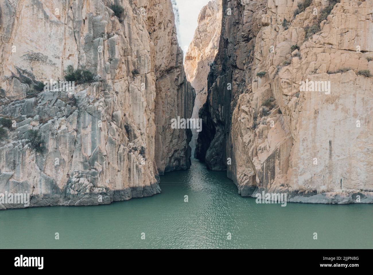 Two cliffs hi-res stock photography and images - Alamy