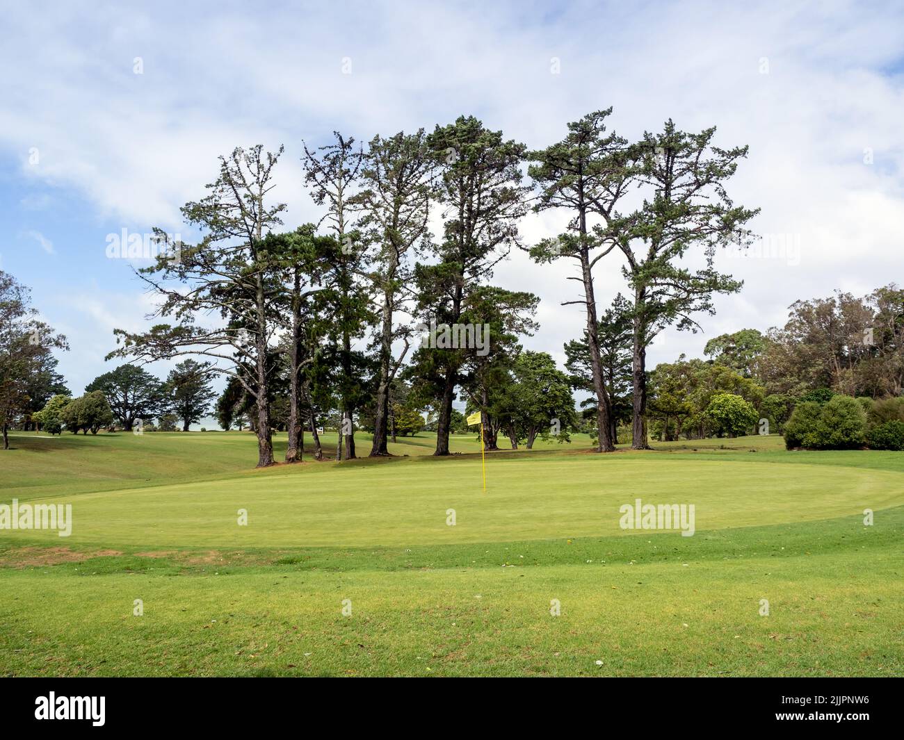 Golf flagstick tall grass hi-res stock photography and images - Alamy