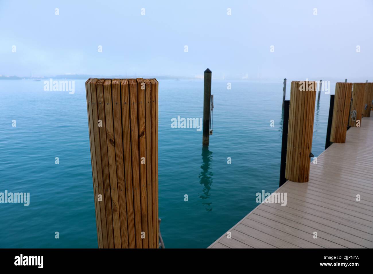 Fog water dock hi-res stock photography and images - Alamy