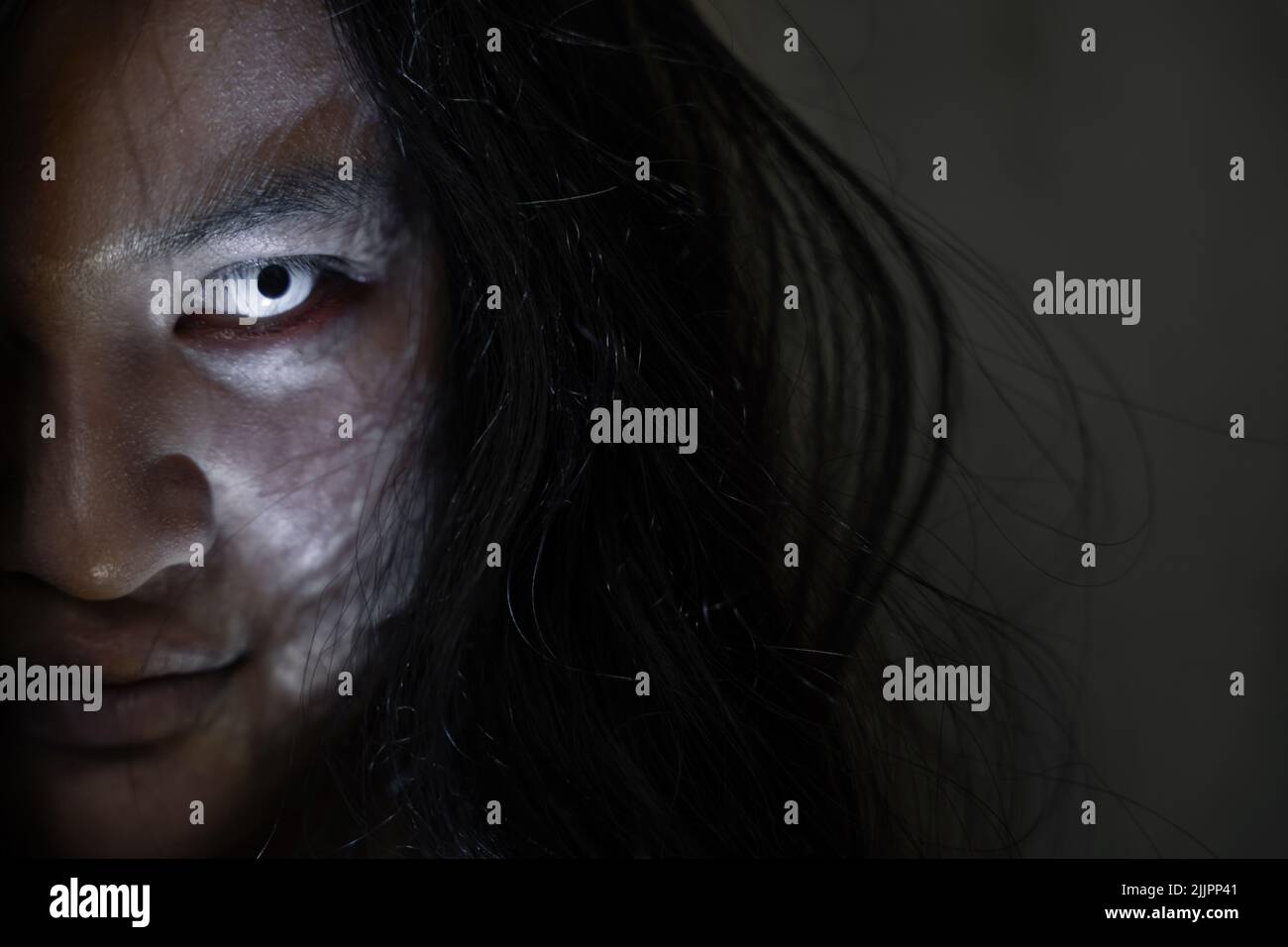 Scary ghost woman. Close up face of Asian woman ghost or zombie horror ...