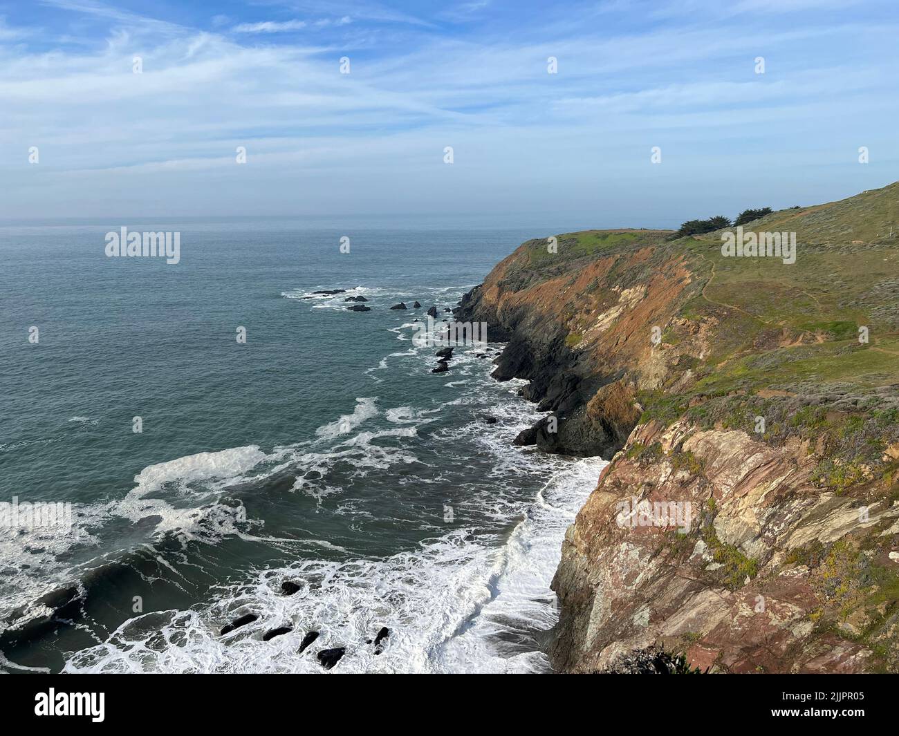 Seascape with cliffs hi-res stock photography and images - Alamy