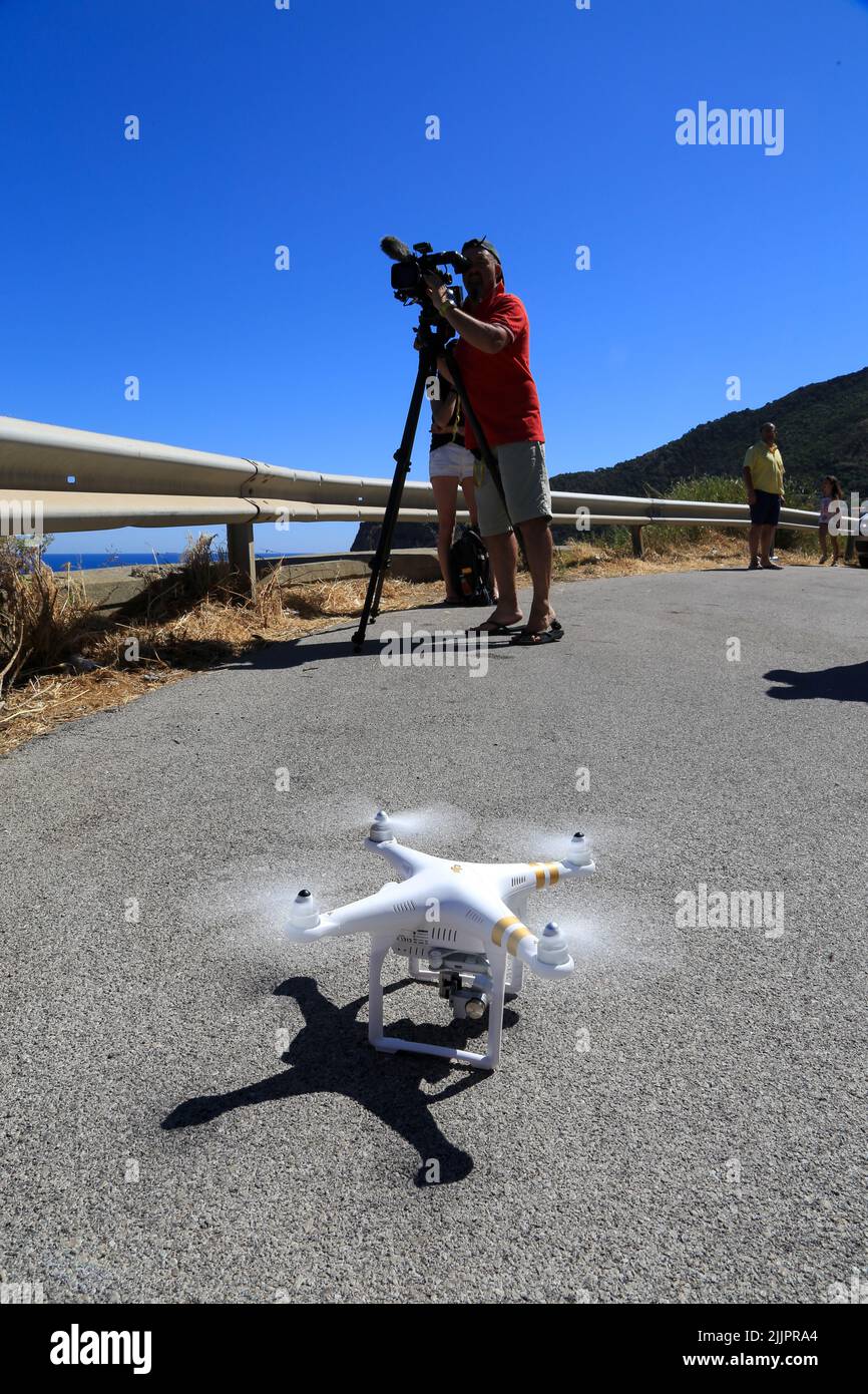 Person using a drone sea hi-res stock photography and images - Alamy