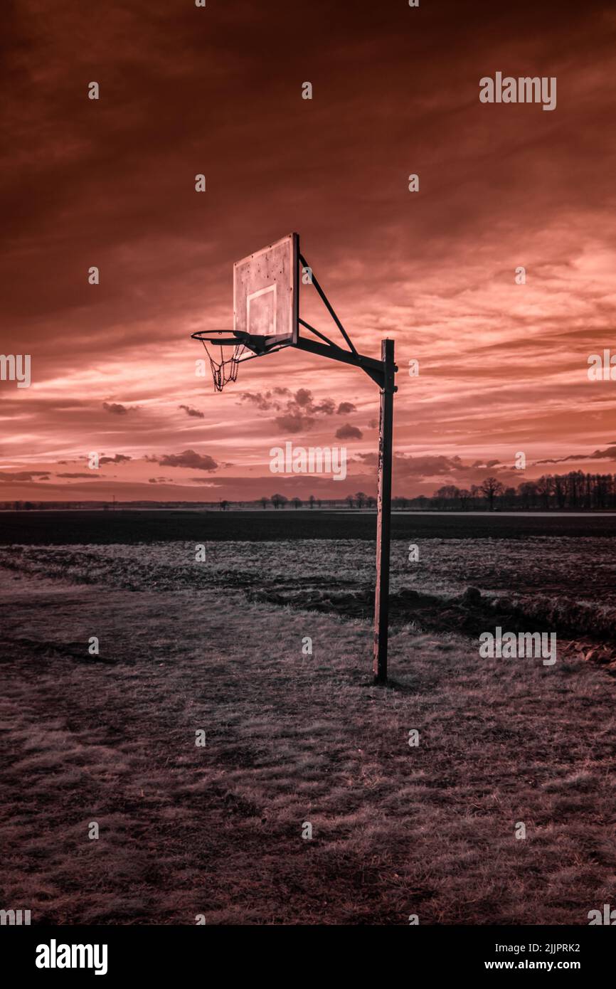Abandoned basketball court hi-res stock photography and images - Alamy