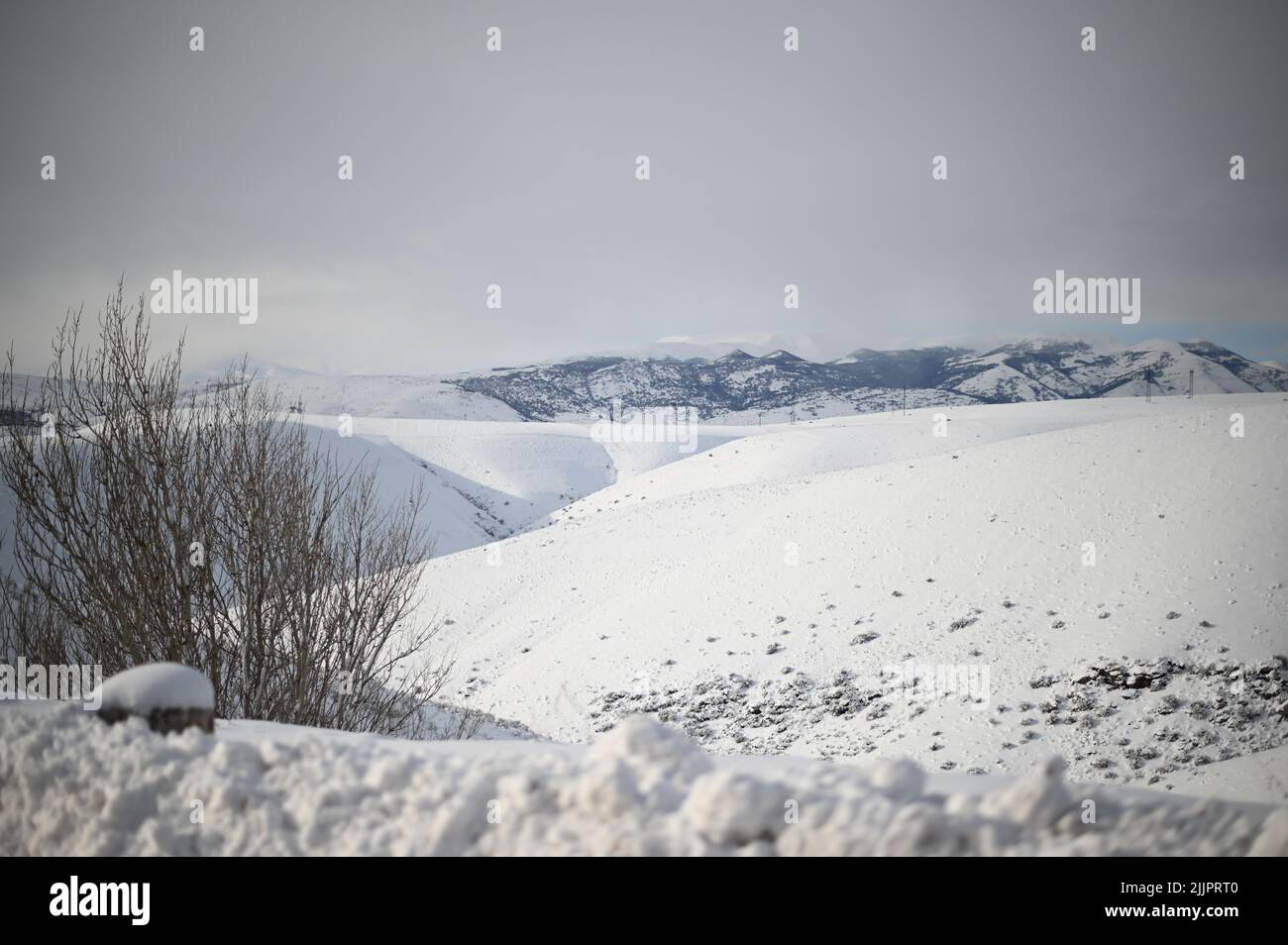 Frozen ice landscape hi-res stock photography and images - Alamy