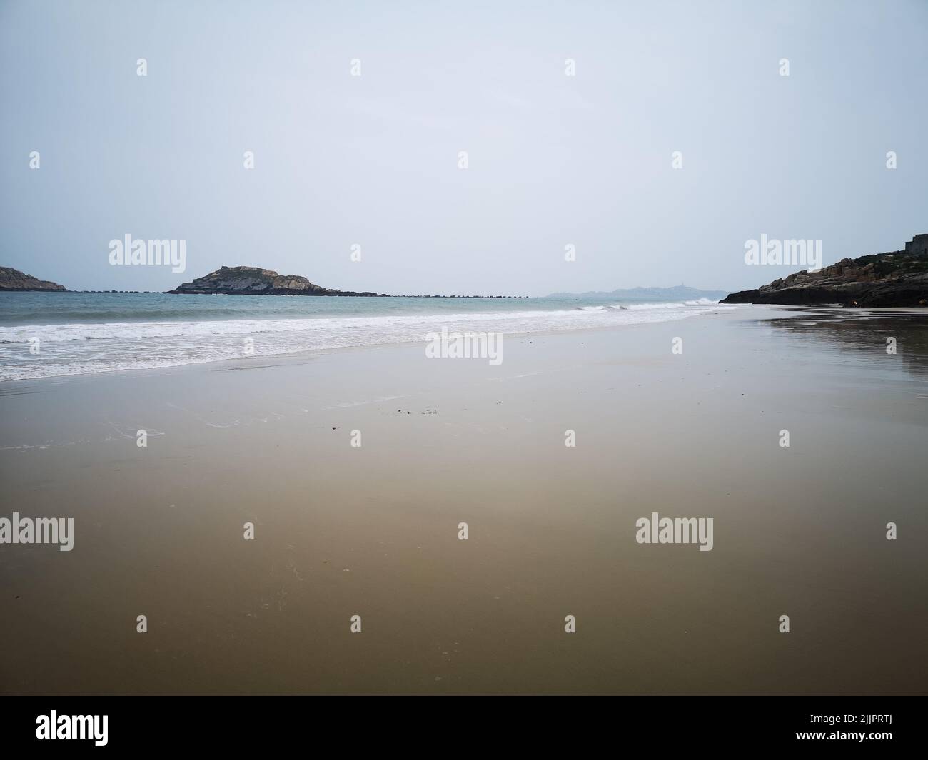 Beach landscape china hi-res stock photography and images - Alamy