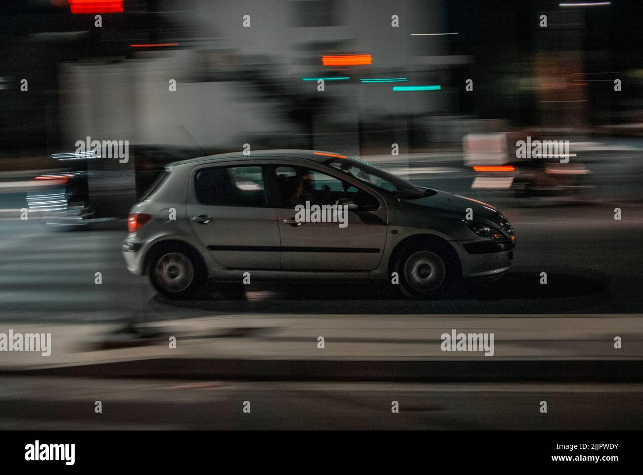 Panning automobile hi-res stock photography and images - Alamy