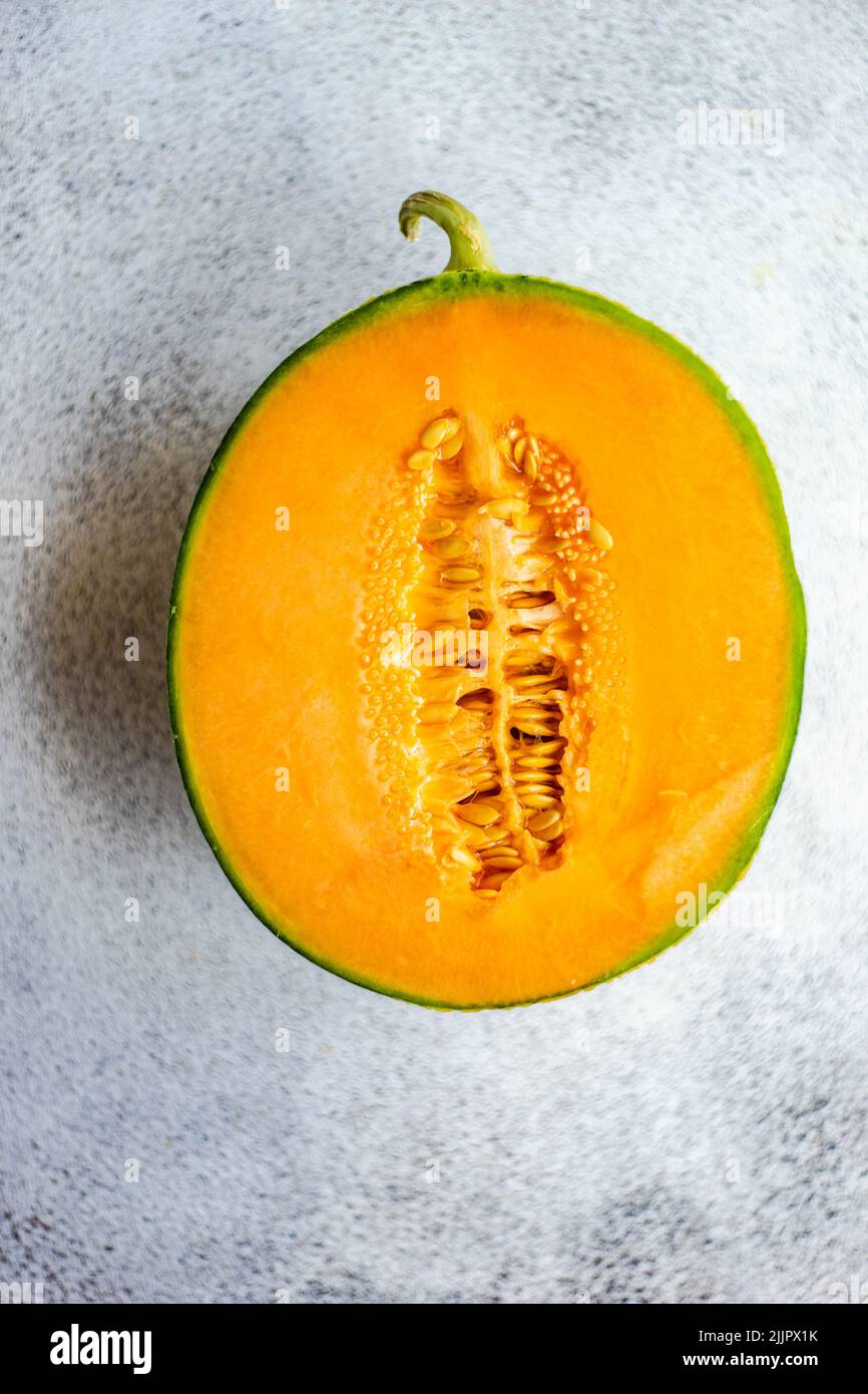 Melon cross section hi-res stock photography and images - Alamy