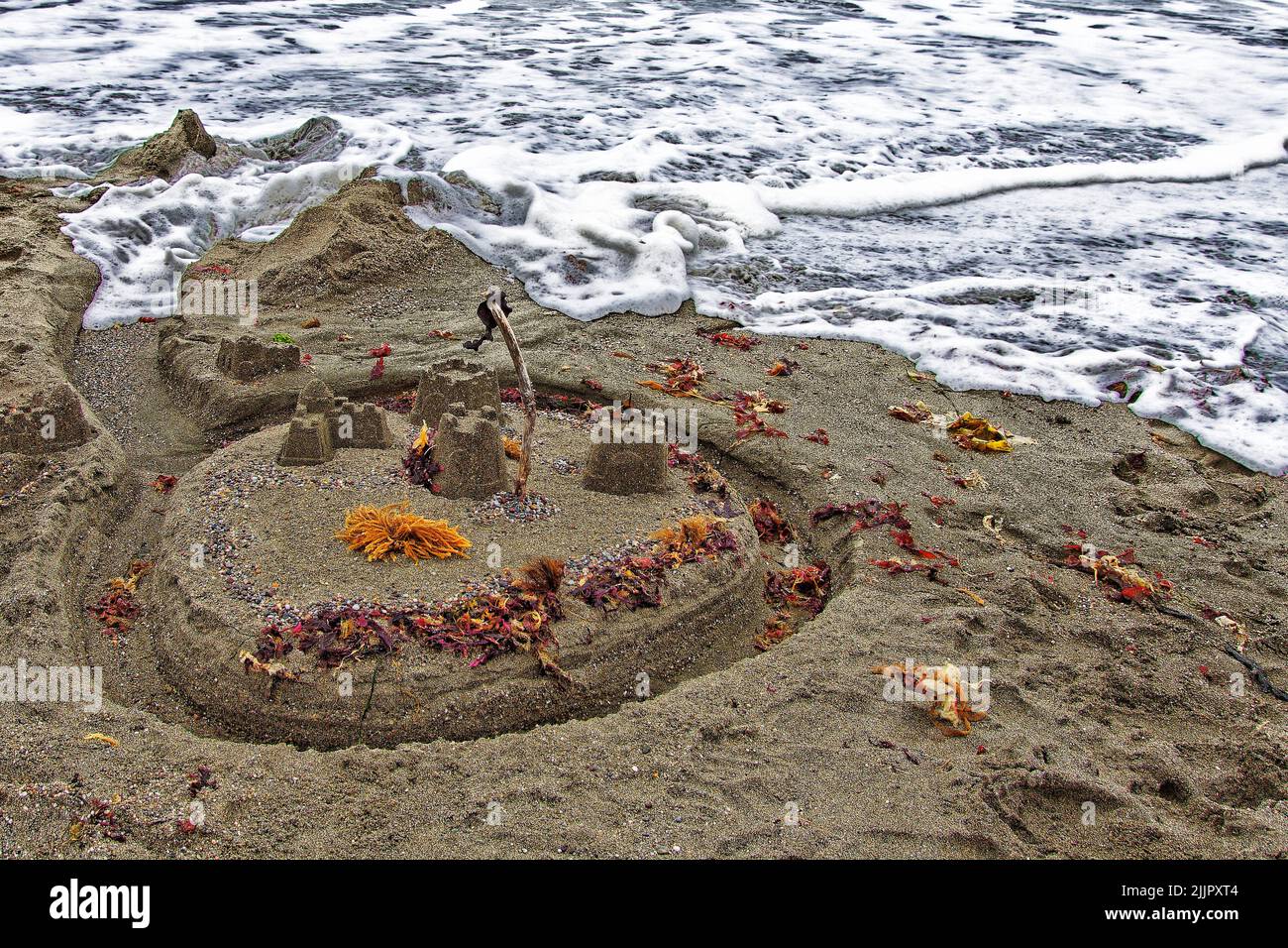 Sand and stone castles hi-res stock photography and images - Alamy
