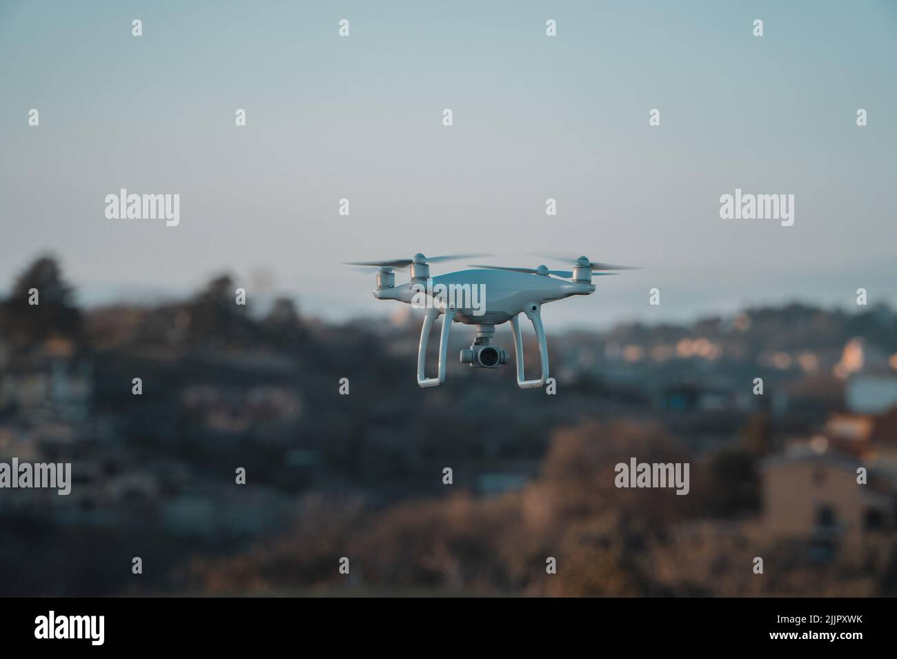 Remote control helicopter hi-res stock photography and images - Alamy