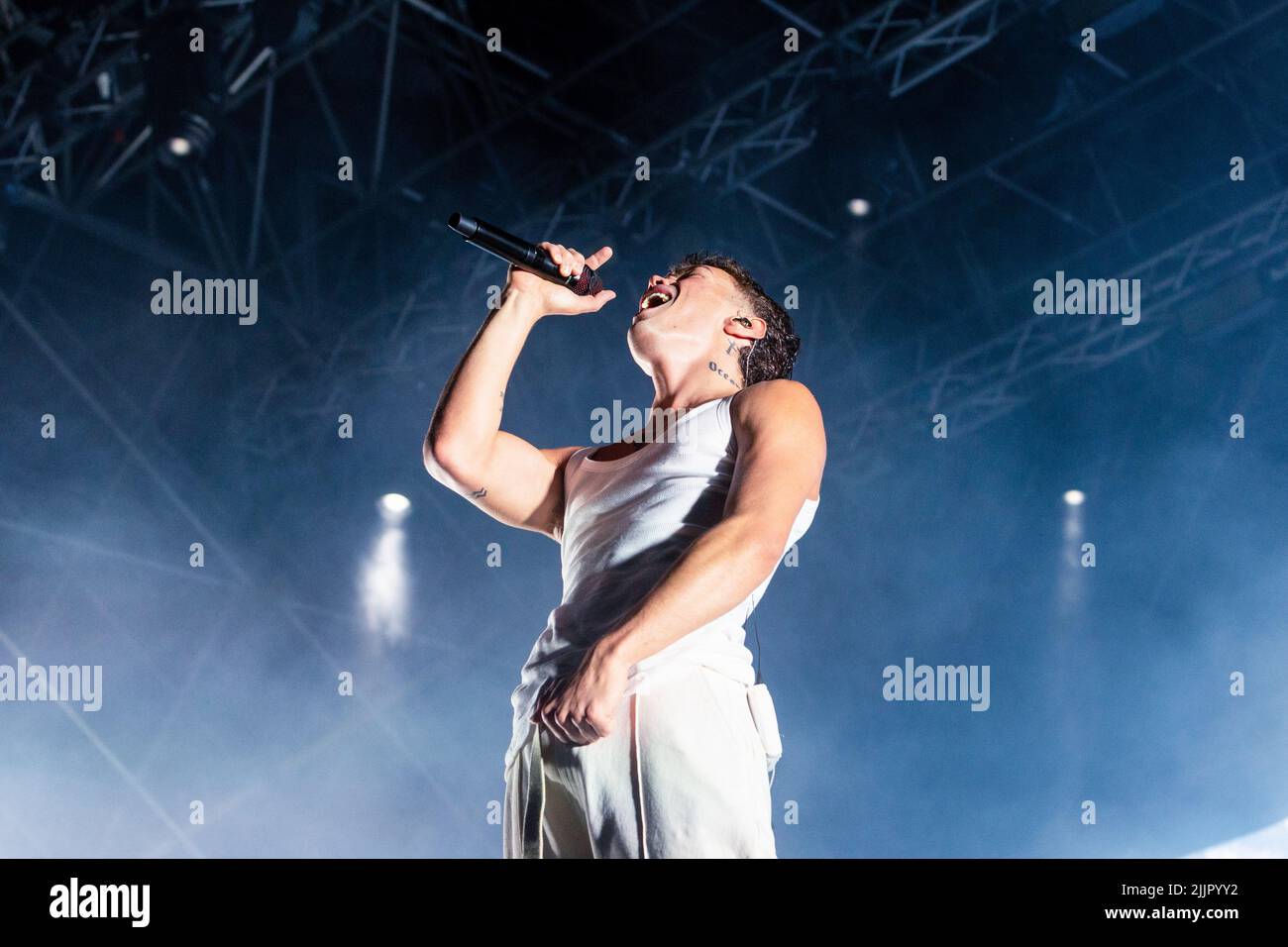 Italian singer music concert blanco hi-res stock photography and images ...