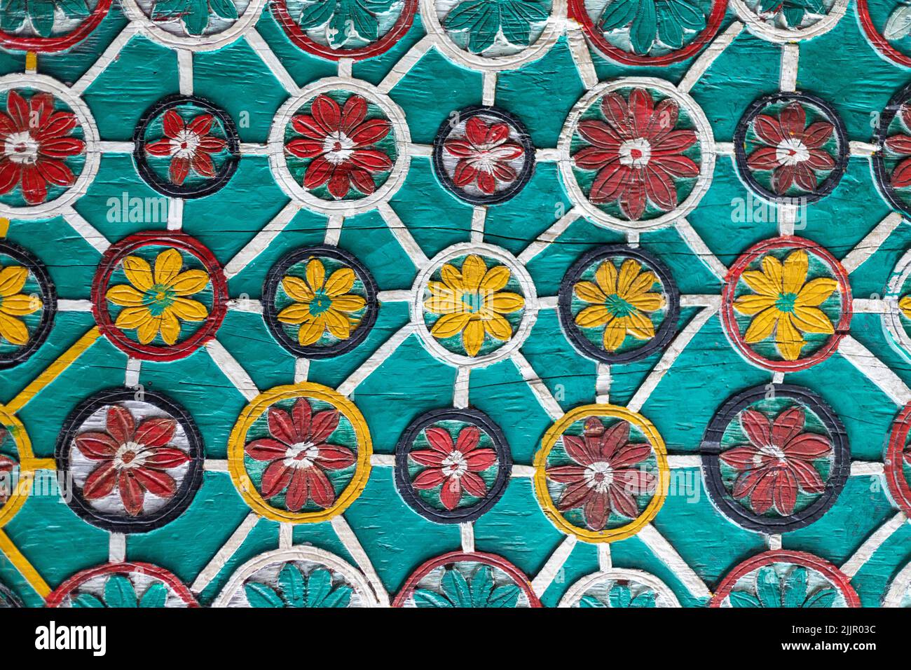 Wood carved islamic pattern background hi-res stock photography and ...