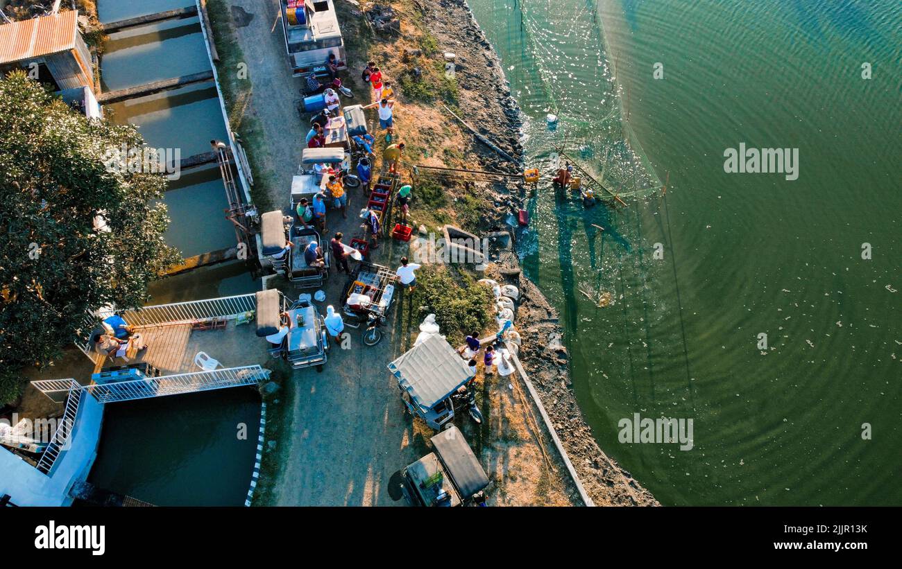 Group of people fishing hi-res stock photography and images - Alamy