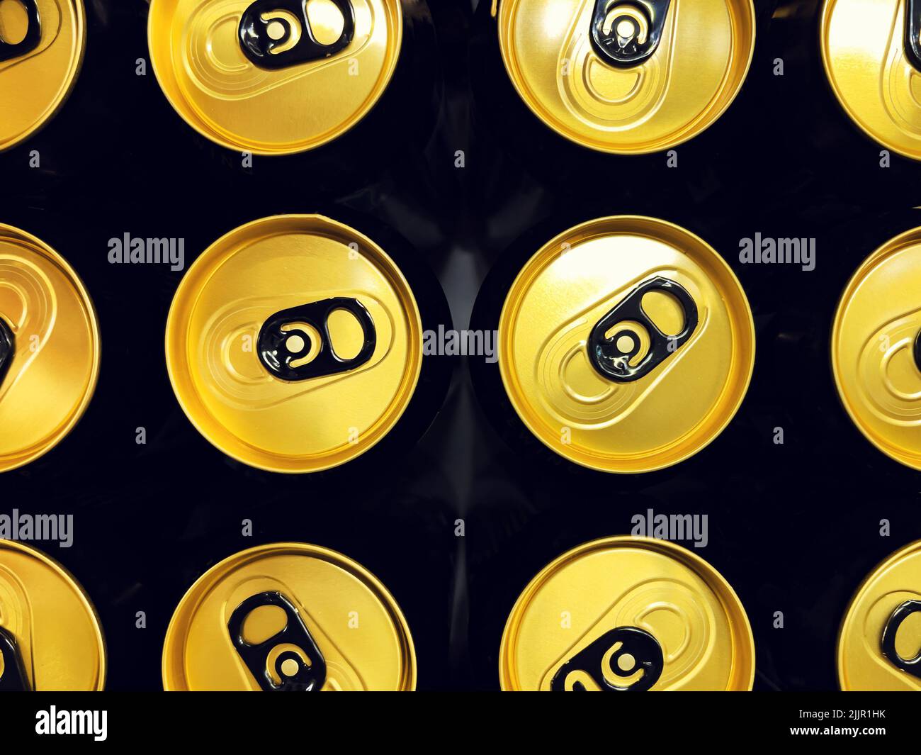 Beer cans bottle hi-res stock photography and images - Alamy