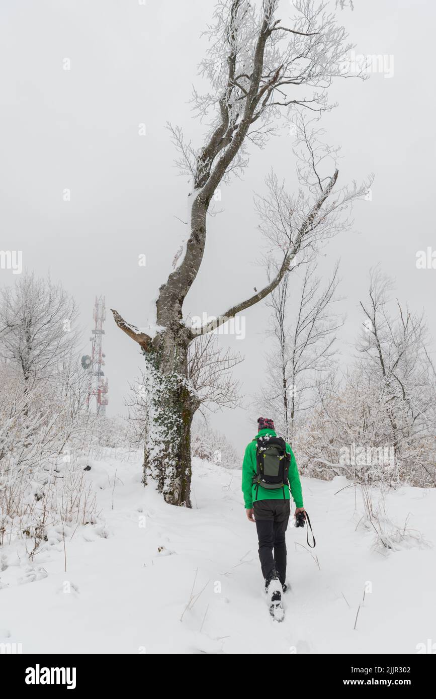 Vertical shot person hiking hi-res stock photography and images - Alamy