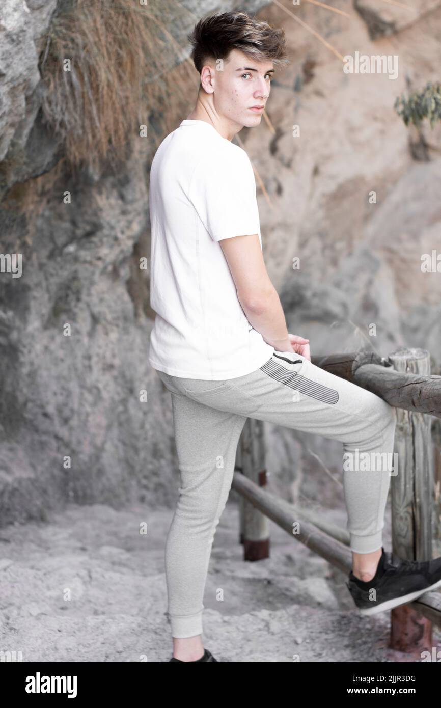 Lean on railing hi-res stock photography and images - Alamy