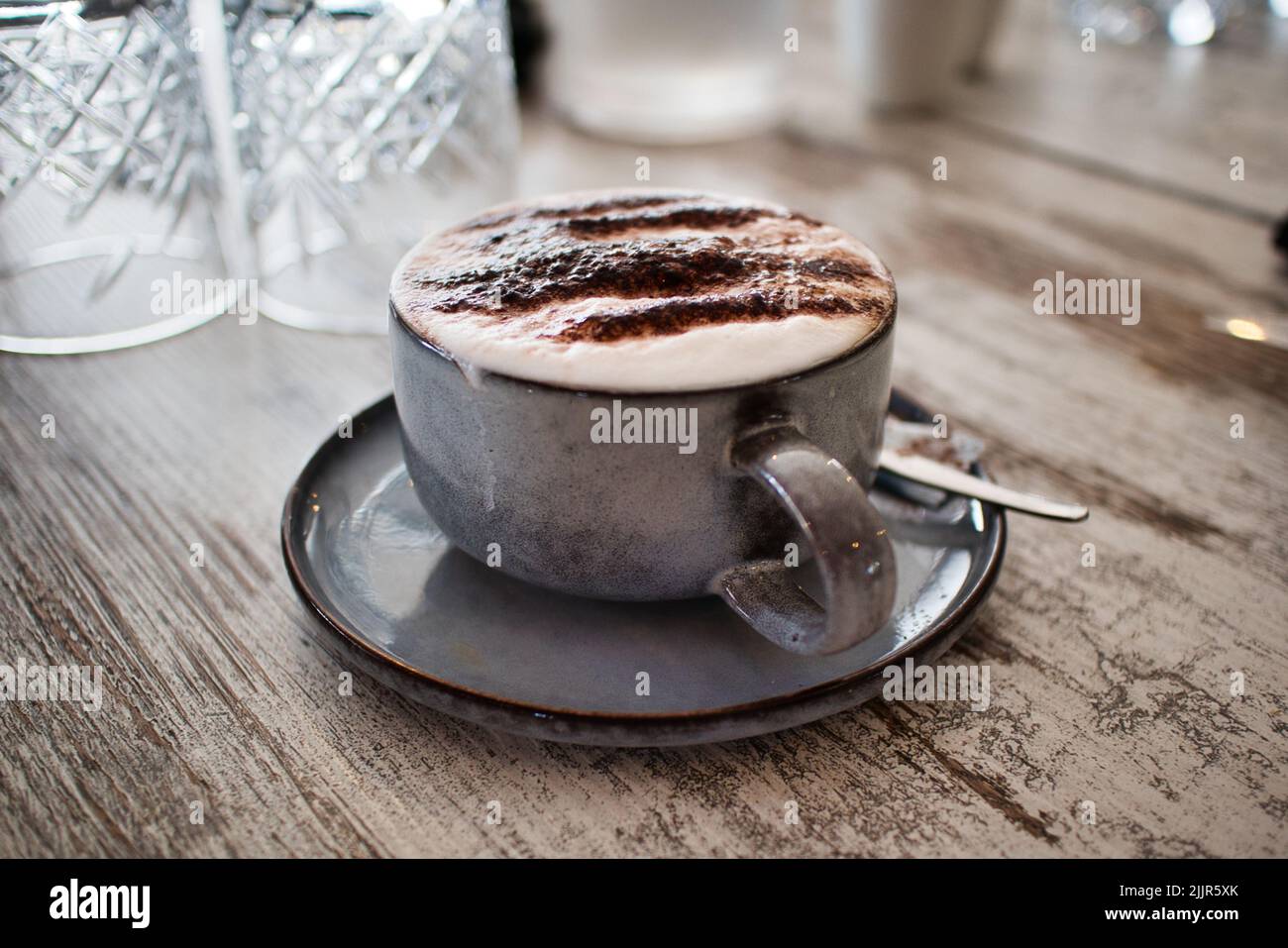 A close-up shot of a hot chocolate drink in a mug Stock Photo - Alamy