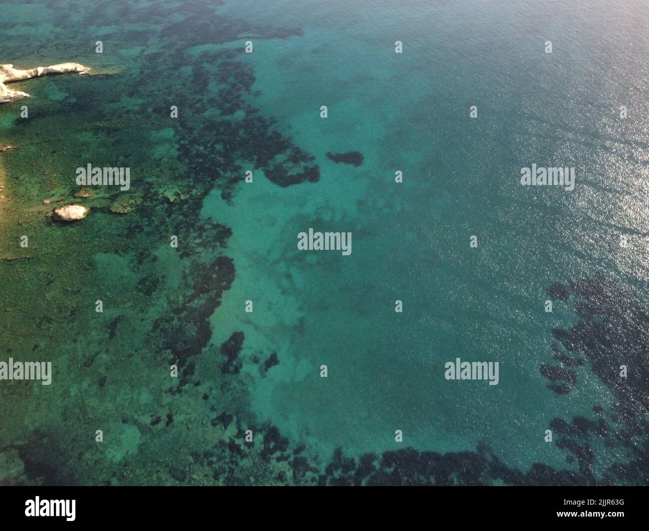 Aerial view beautiful ocean waves hi-res stock photography and images ...