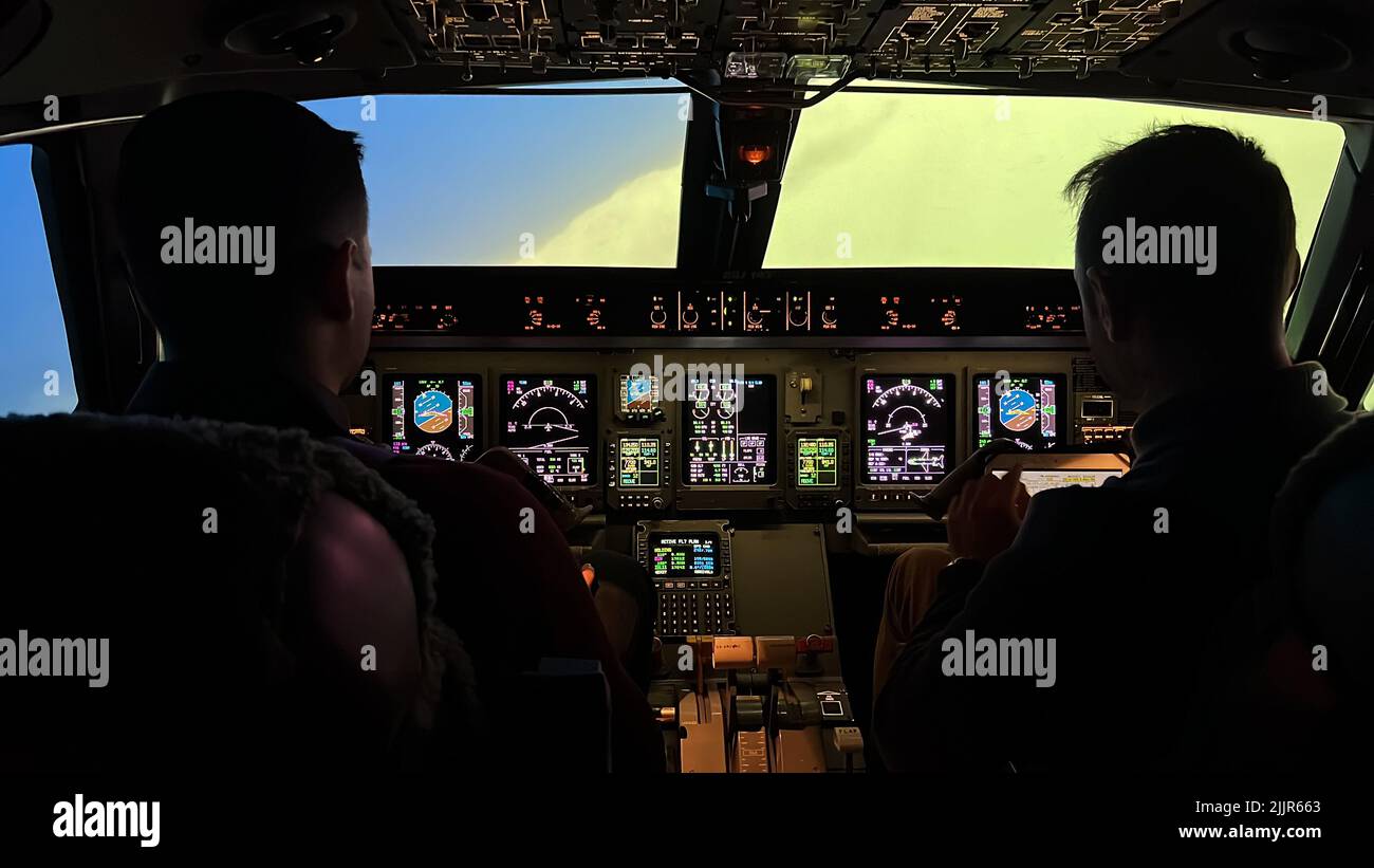 Aircraft inside hi-res stock photography and images - Alamy