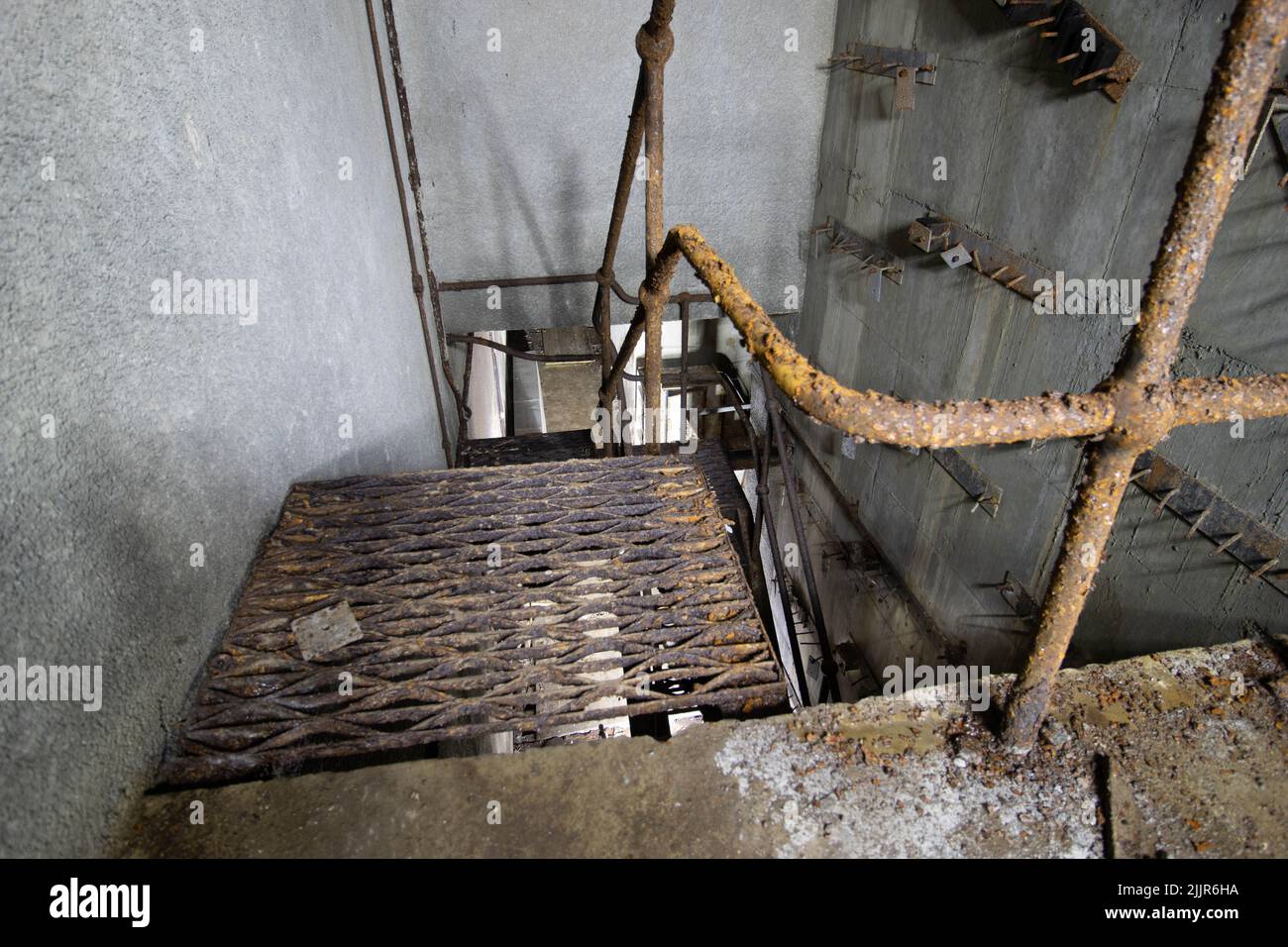 Ww2 shelter hi-res stock photography and images - Alamy