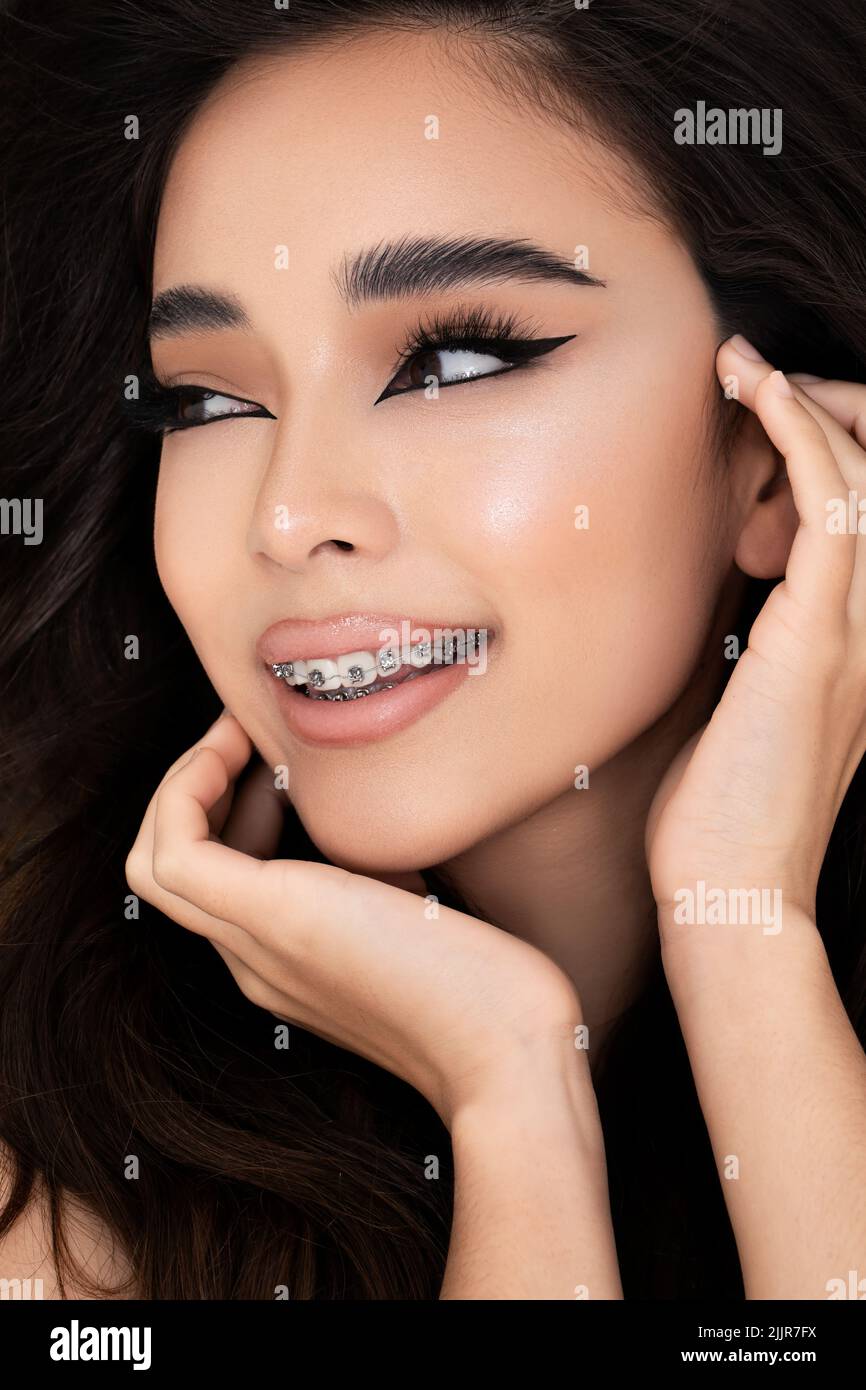 Beauty portrait natural hi-res stock photography and images - Alamy