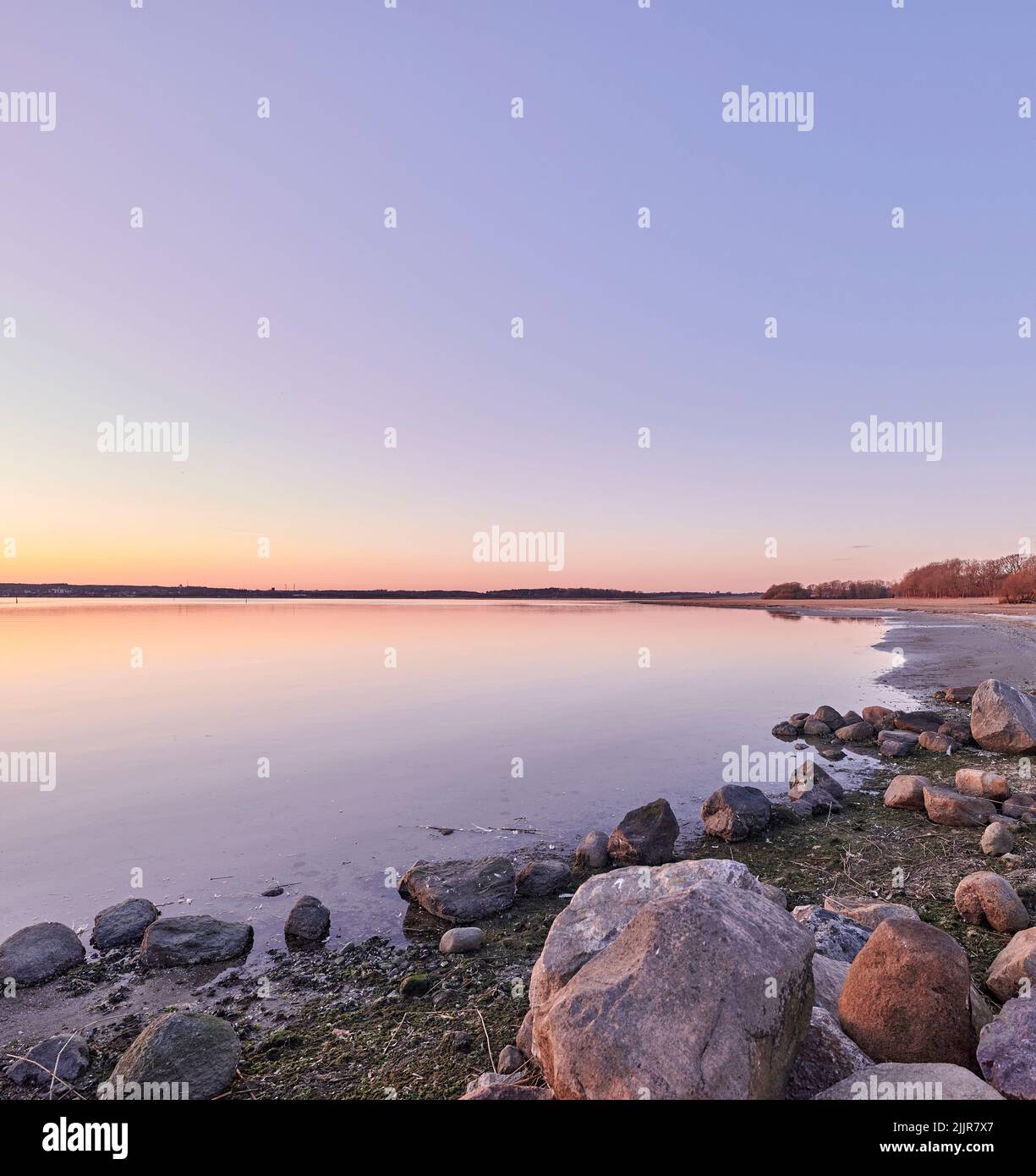 Beautiful quiet peaceful beach hi-res stock photography and images - Alamy