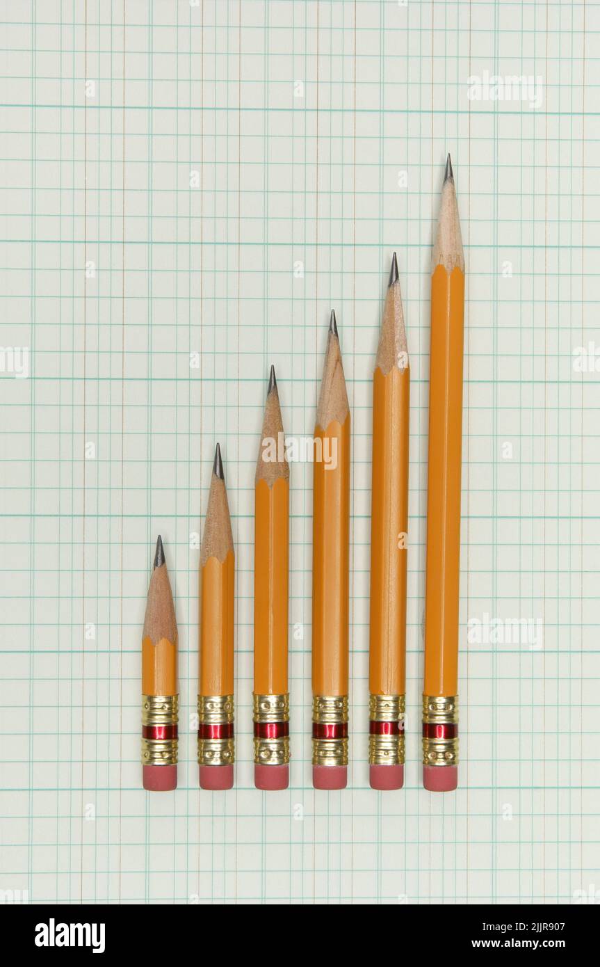 Different size pencils hi-res stock photography and images - Alamy