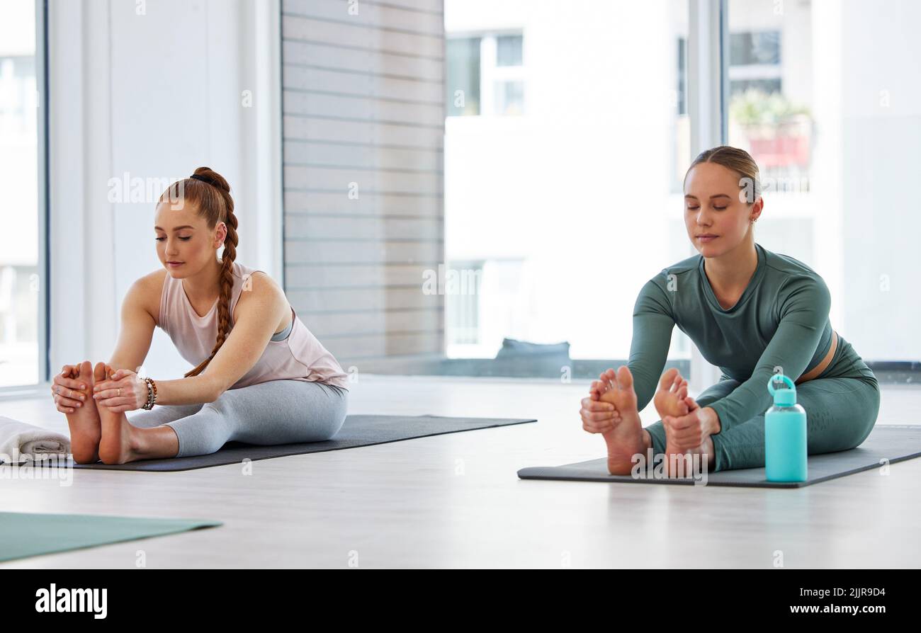 Seated stretch hi-res stock photography and images - Alamy