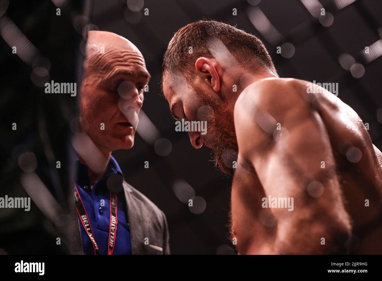 Mma ring hi-res stock photography and images - Alamy