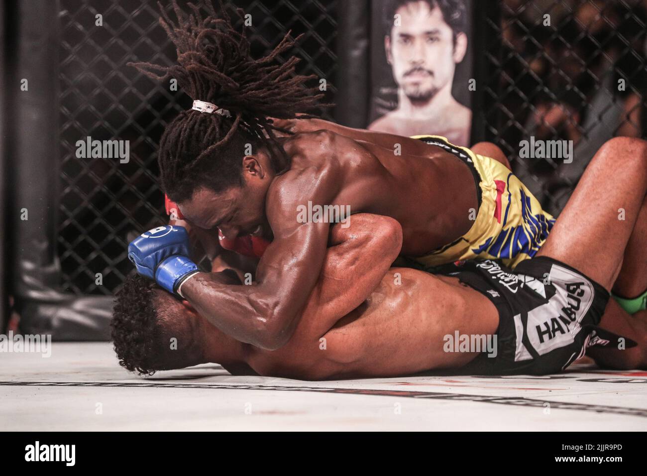 Jason Jackson attacks Douglas Lima from inside his half guard at ...