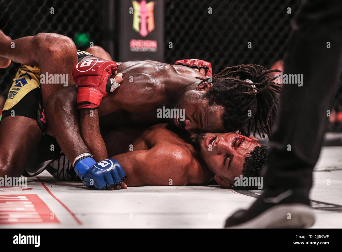 Jason Jackson works for control while inside Douglas Lima’s guard at ...