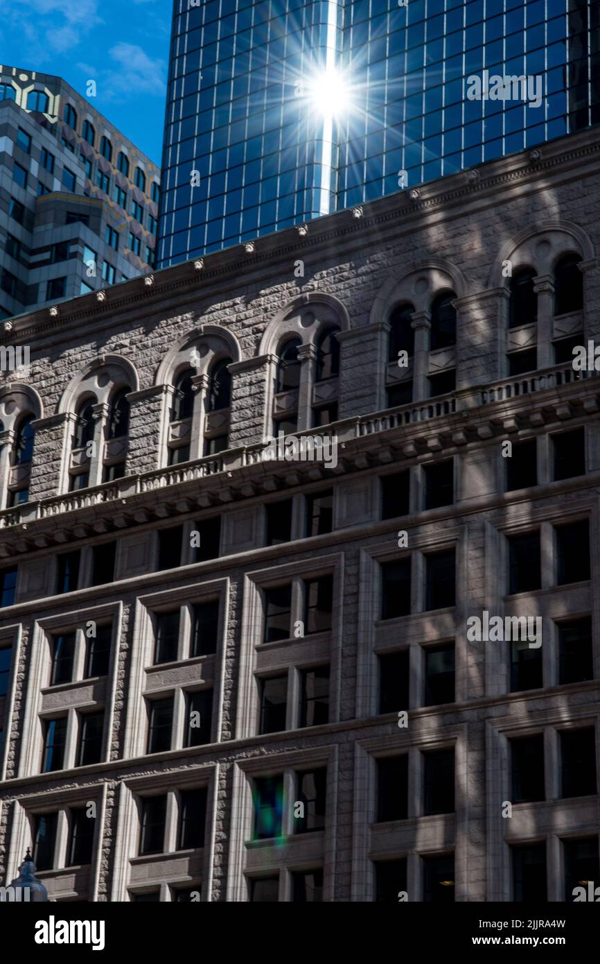 Old skyscraper hi-res stock photography and images - Alamy