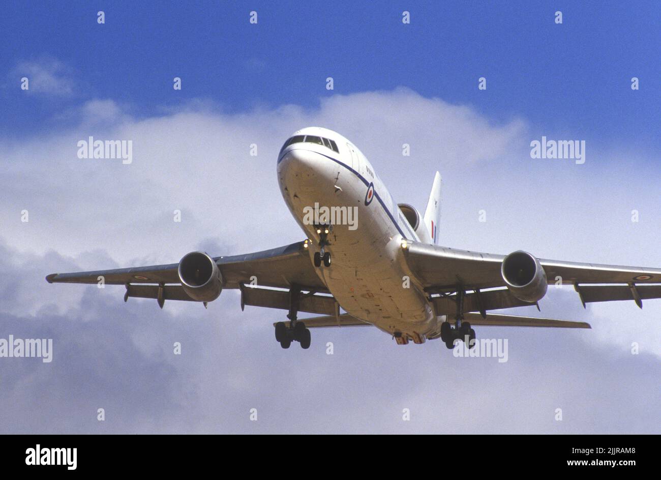 RAF TriStar Tanker on final approach Stock Photo - Alamy