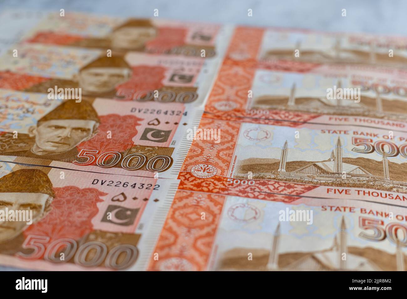 5000 pakistani notes hi-res stock photography and images - Alamy